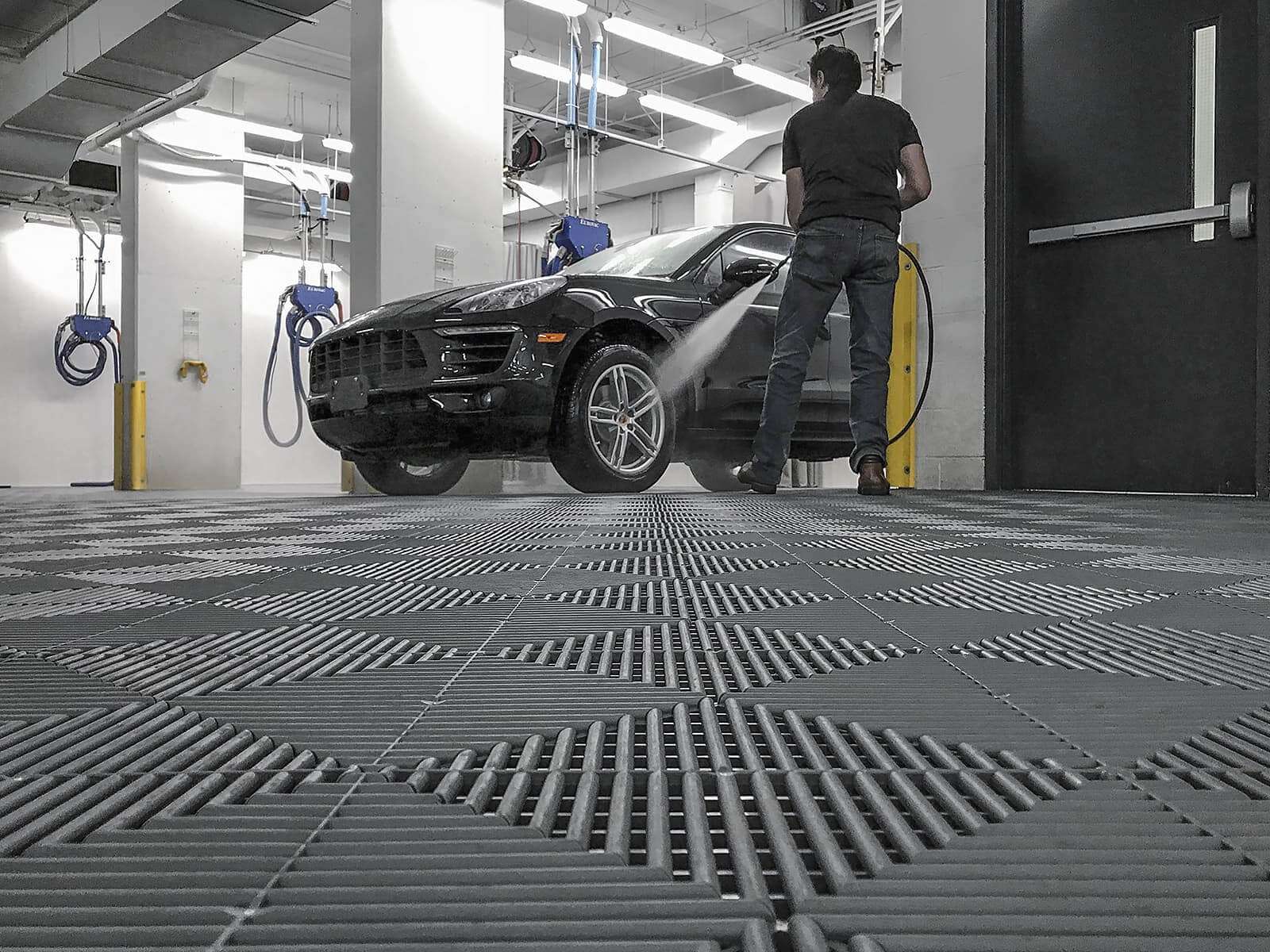 Car Wash Floor - PlasticineMan